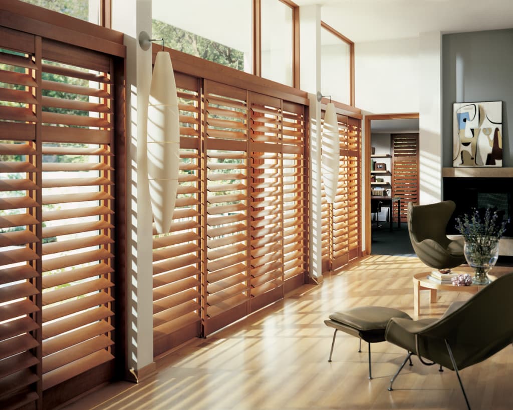 Reno Shutters with Split Tilt and Divider Rails